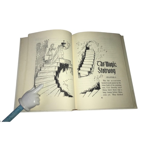 The Reilly Lee | Other | Vintage 92 Glinda Of Oz Book | Poshmark
